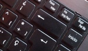Función de la tecla Backspace del teclado - Tecnología + Informática